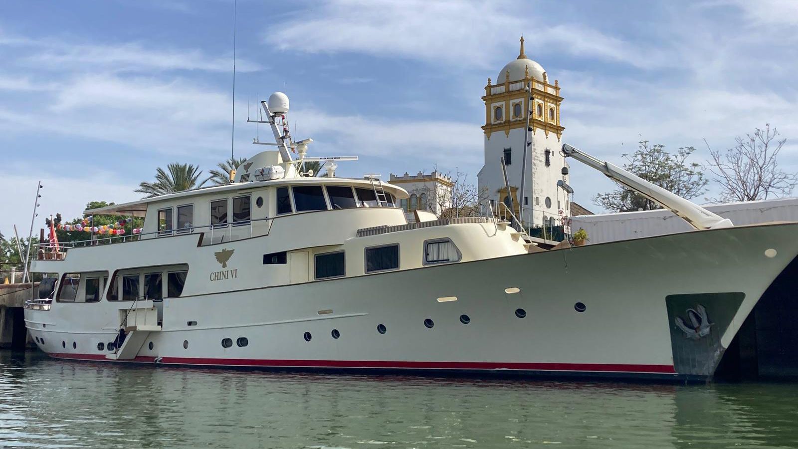 CHINI VI yacht for sale (Clelands, 33.7m, 2005)